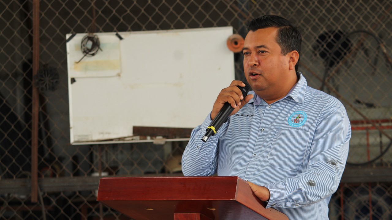 POSITIVO Y SUSTANCIOSO INFORME RINDE VÍCTOR LARA - Politica Con Tambora